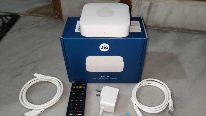 Jio AirFiber Customers to get New set-top box with 550 free TV channels ...