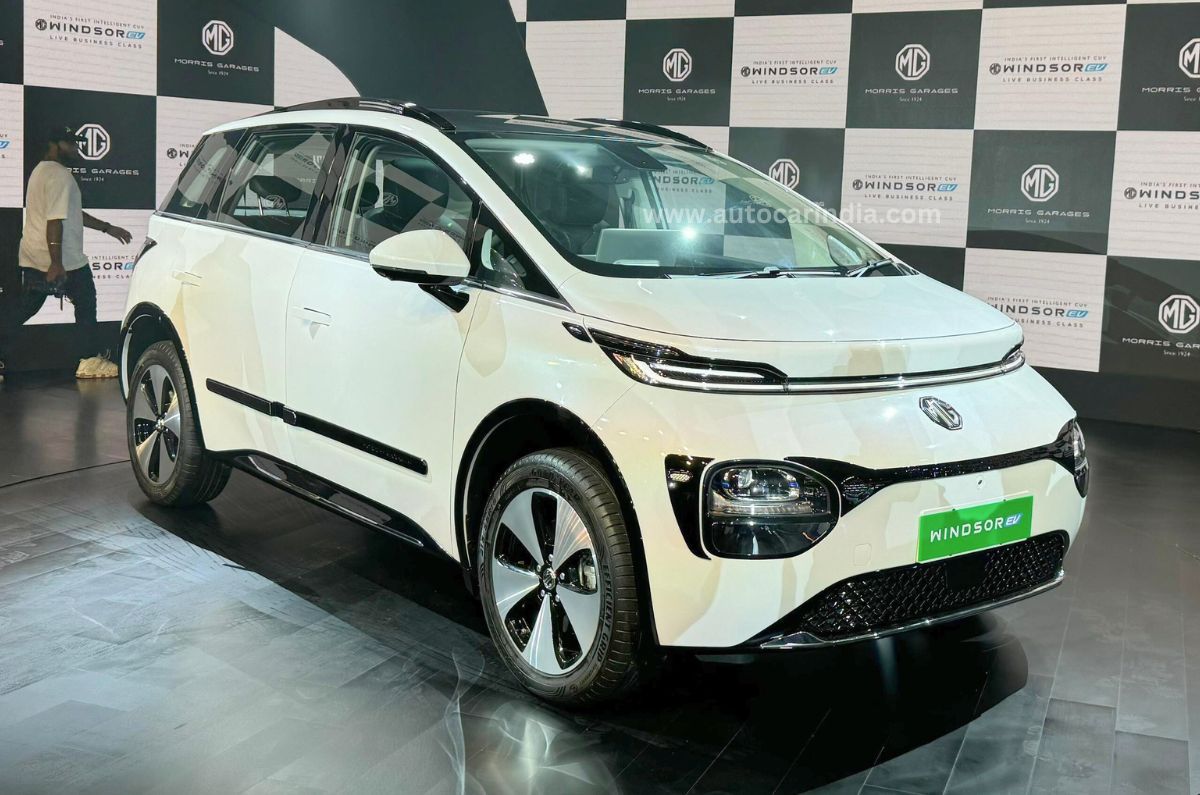 MG Windsor EV With 331km Range, 80 Connected Car Features Launched in ...