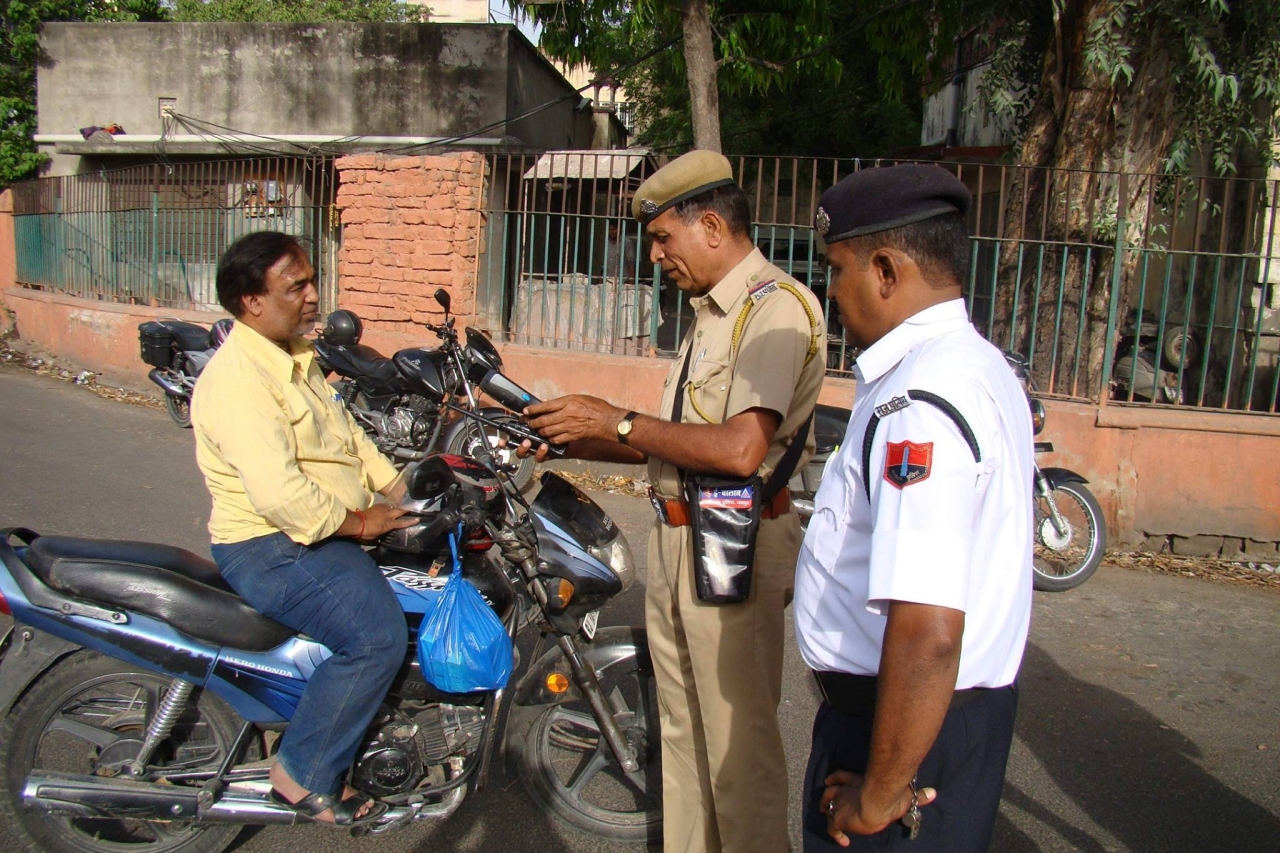 Jaipur Traffic Police: Only Inspectors & Senior Officers Can Issue ...