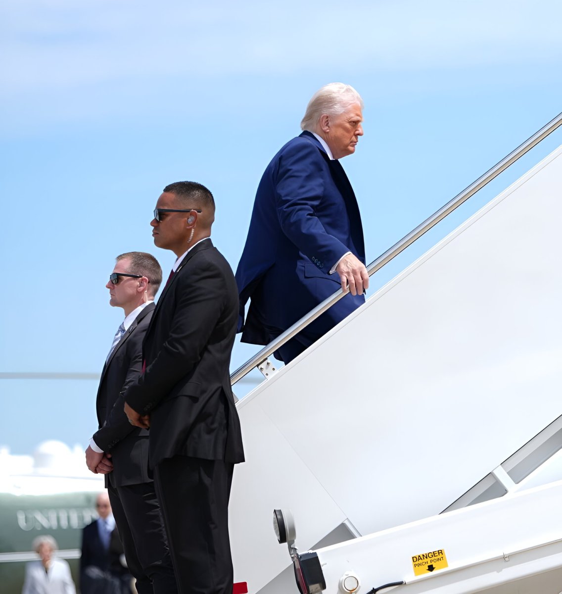 Trump Begins Middle East Tour with Saudi Arabia as First Stop: Focus on ...