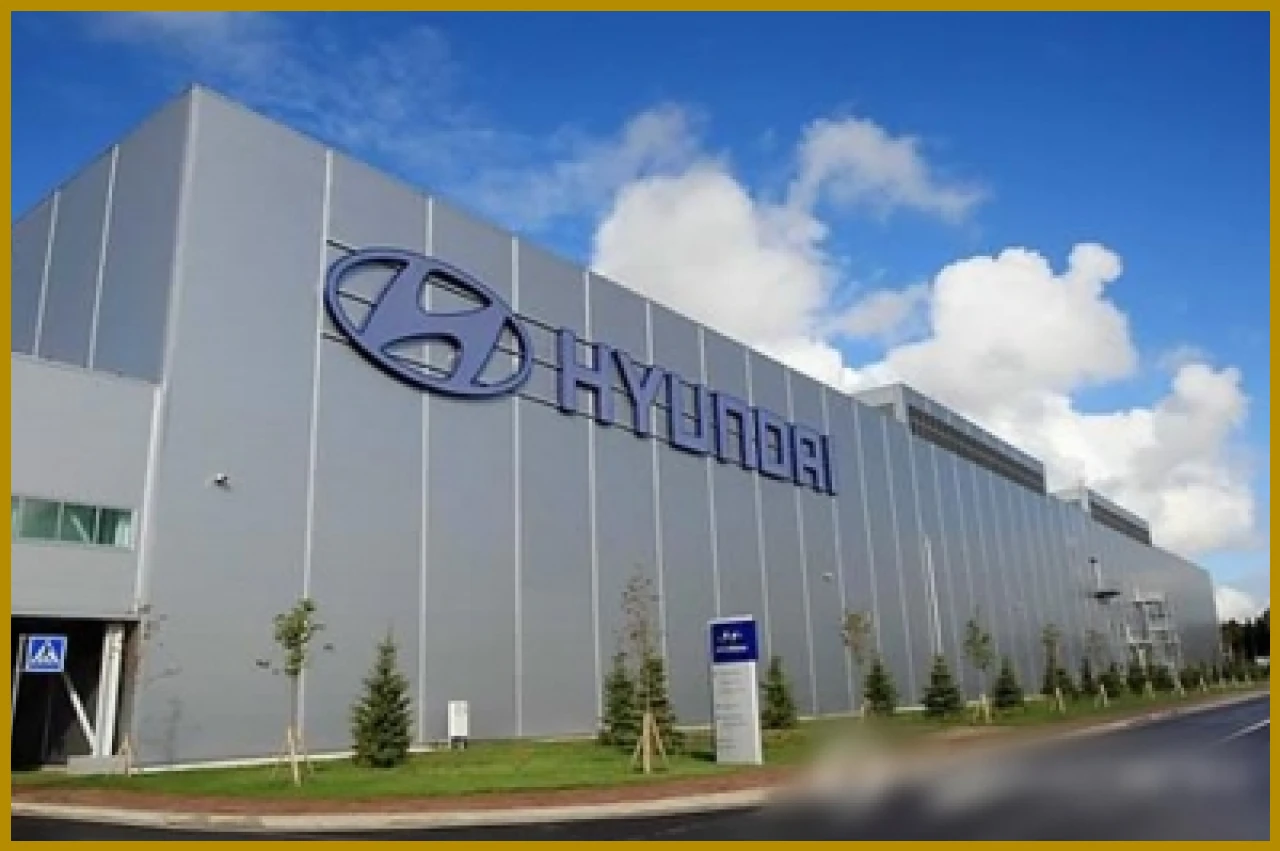 Hyundai Starts Mass Production of AI Chip for Autonomous Robots